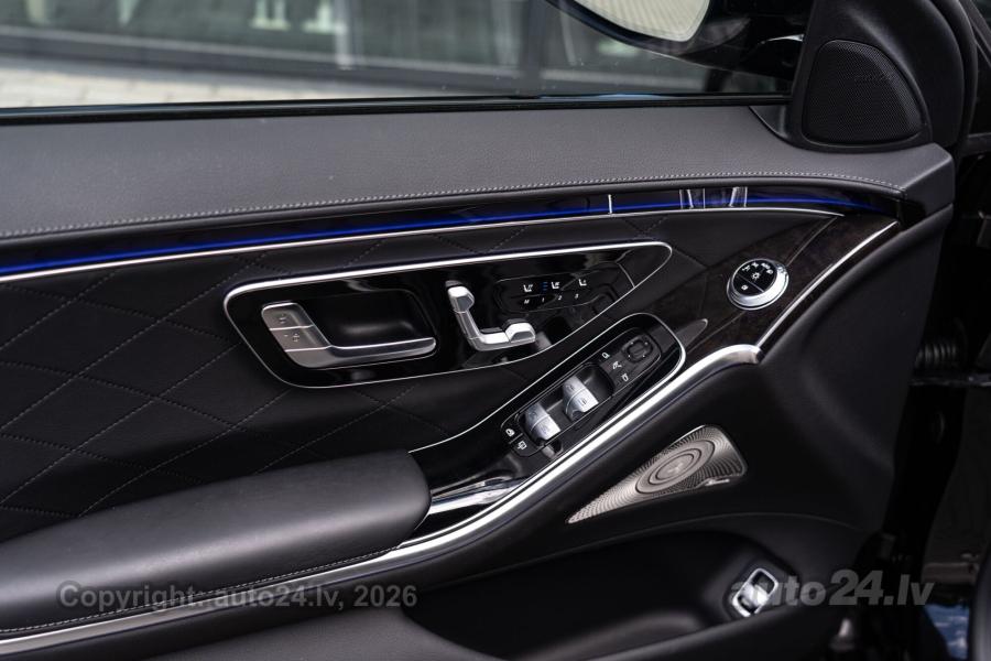 Black Mercedes-Benz S-Class 2025 in Tallinn, with an engine capacity of 3.00 L and mileage of 15 thousand km for 124900 €, photo 17 on AUTOMOTO.COM.LV