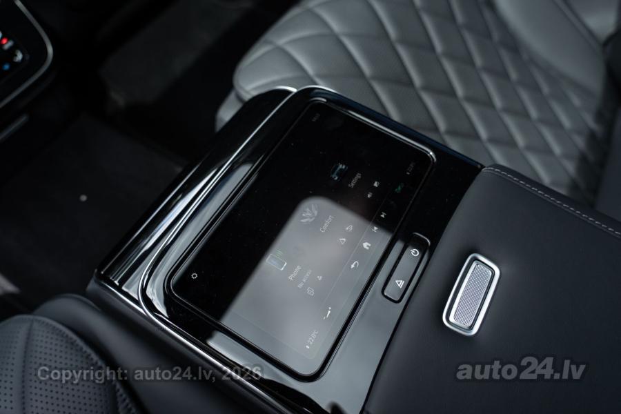 Black Mercedes-Benz S-Class 2025 in Tallinn, with an engine capacity of 3.00 L and mileage of 15 thousand km for 124900 €, photo 22 on AUTOMOTO.COM.LV