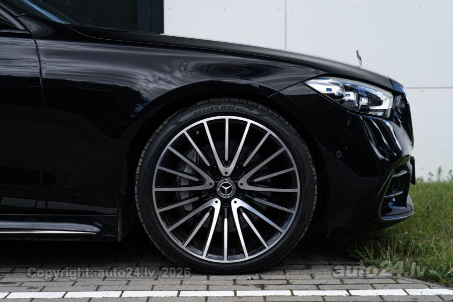 Black Mercedes-Benz S-Class 2025 in Tallinn, with an engine capacity of 3.00 L and mileage of 15 thousand km for 124900 €, photo 25 on AUTOMOTO.COM.LV