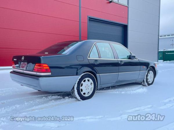 Blue Mercedes-Benz S-Class 1993 in Tallinn, with an engine capacity of 5.00 L and mileage of 155 thousand km for 16500 €, photo 3 on AUTOMOTO.COM.LV