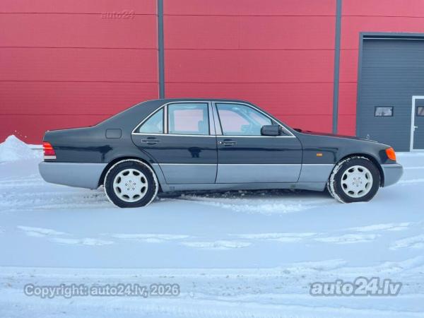Blue Mercedes-Benz S-Class 1993 in Tallinn, with an engine capacity of 5.00 L and mileage of 155 thousand km for 16500 €, photo 6 on AUTOMOTO.COM.LV
