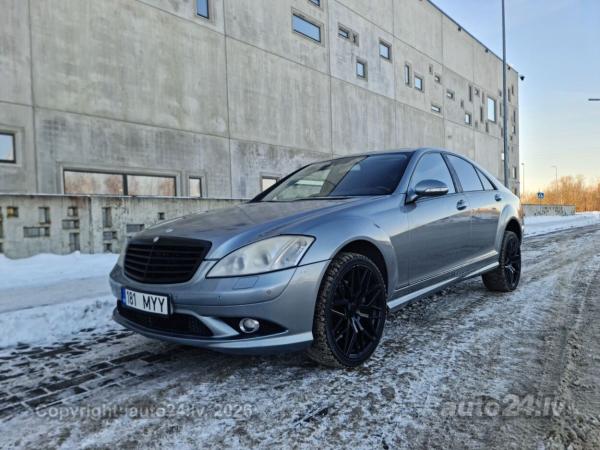Blue Mercedes-Benz S-Class 2006 in Tallinn, with an engine capacity of 5.50 L and mileage of 406 thousand km for 6990 €, photo 1 on AUTOMOTO.COM.LV
