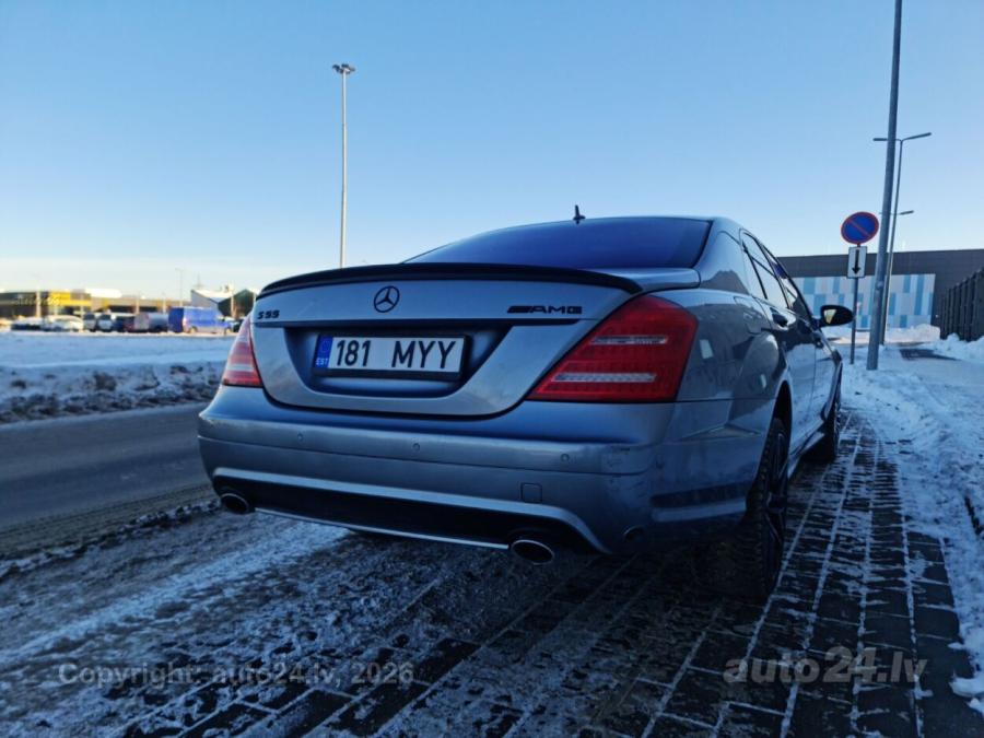 Blue Mercedes-Benz S-Class 2006 in Tallinn, with an engine capacity of 5.50 L and mileage of 406 thousand km for 6990 €, photo 3 on AUTOMOTO.COM.LV