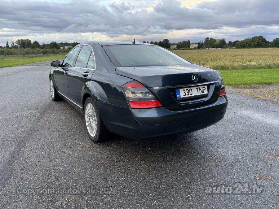 Zils Mercedes-Benz S-Class 2006 Repina, ar dzinēja tilpumu 3.00 L un nobraukumu 383 tūkst. km par 8000 €, foto 5 vietnē AUTOMOTO.COM.LV