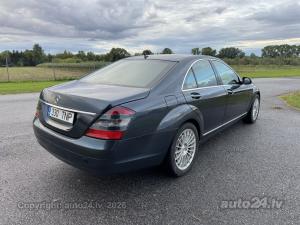 Zils Mercedes-Benz S-Class 2006 Repina, ar dzinēja tilpumu 3.00 L un nobraukumu 383 tūkst. km par 8000 €, foto 6 vietnē AUTOMOTO.COM.LV