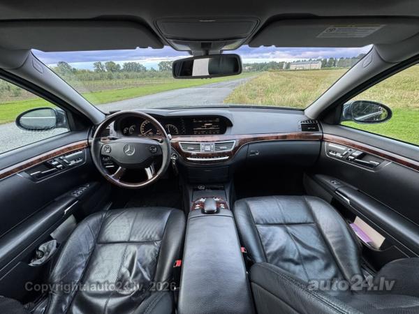Zils Mercedes-Benz S-Class 2006 Repina, ar dzinēja tilpumu 3.00 L un nobraukumu 383 tūkst. km par 8000 €, foto 10 vietnē AUTOMOTO.COM.LV