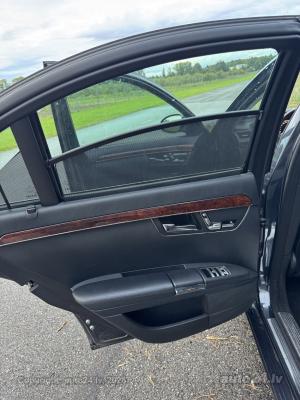 Zils Mercedes-Benz S-Class 2006 Repina, ar dzinēja tilpumu 3.00 L un nobraukumu 383 tūkst. km par 8000 €, foto 16 vietnē AUTOMOTO.COM.LV
