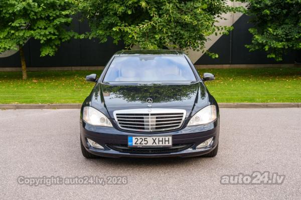 Blue Mercedes-Benz S-Class 2007 in Parnu, with an engine capacity of 5.50 L and mileage of 289 thousand km for 10600 €, photo 5 on AUTOMOTO.COM.LV