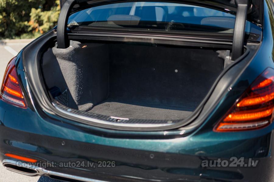 Green Mercedes-Benz S-Class 2017 in Rakvere, with an engine capacity of 4.00 L and mileage of 168 thousand km for 40000 €, photo 6 on AUTOMOTO.COM.LV