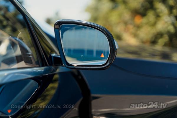 Green Mercedes-Benz S-Class 2017 in Rakvere, with an engine capacity of 4.00 L and mileage of 168 thousand km for 40000 €, photo 10 on AUTOMOTO.COM.LV