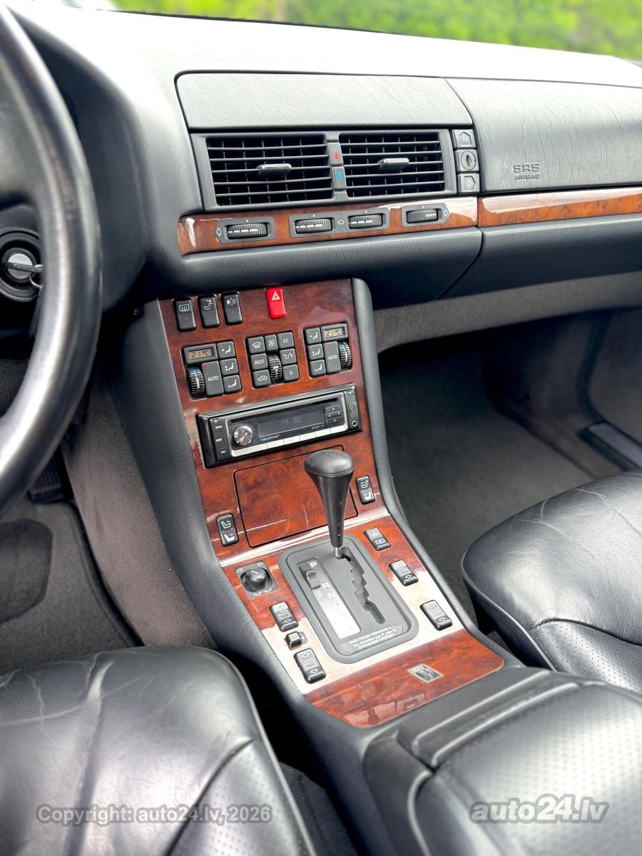 Pelēks Mercedes-Benz S-Class 1992 Tallina, ar dzinēja tilpumu 3.20 L un nobraukumu 298 tūkst. km par 8900 €, foto 13 vietnē AUTOMOTO.COM.LV