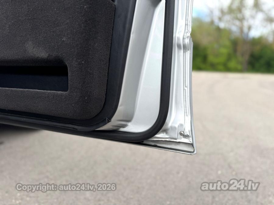 Pelēks Mercedes-Benz S-Class 1992 Tallina, ar dzinēja tilpumu 3.20 L un nobraukumu 298 tūkst. km par 8900 €, foto 21 vietnē AUTOMOTO.COM.LV