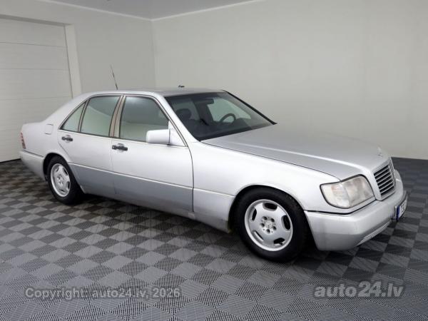 Pelēks Mercedes-Benz S-Class 1993 Tallina, ar dzinēja tilpumu 3.40 L un nobraukumu 319 tūkst. km par 2999 €, foto 1 vietnē AUTOMOTO.COM.LV