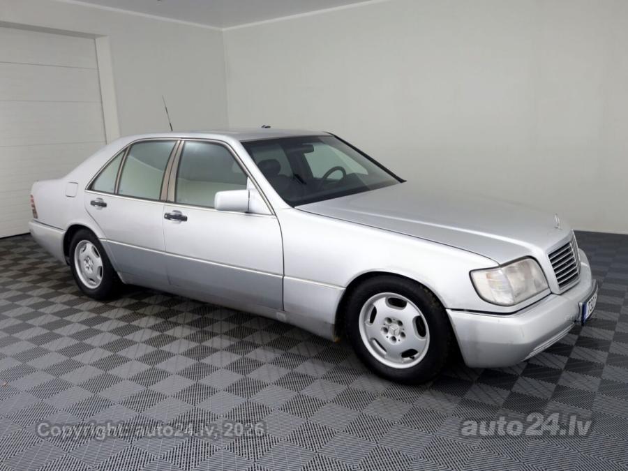 Pelēks Mercedes-Benz S-Class 1993 Tallina, ar dzinēja tilpumu 3.40 L un nobraukumu 319 tūkst. km par 2999 €, foto 1 vietnē AUTOMOTO.COM.LV