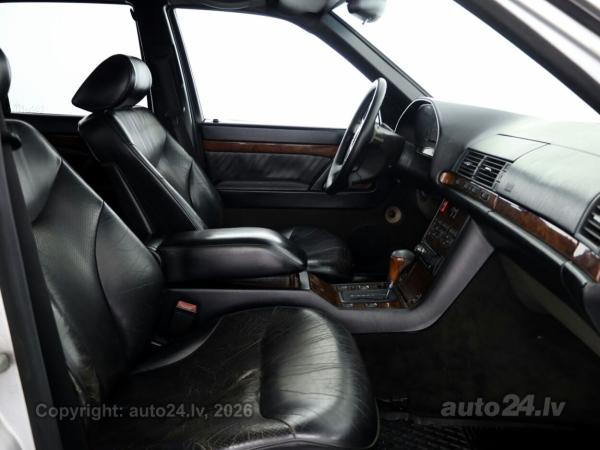 Pelēks Mercedes-Benz S-Class 1993 Tallina, ar dzinēja tilpumu 3.40 L un nobraukumu 319 tūkst. km par 2999 €, foto 6 vietnē AUTOMOTO.COM.LV