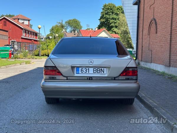 Grey Mercedes-Benz S-Class 1993 in Tallinn, with an engine capacity of 6.00 L and mileage of 256 thousand km for 22000 €, photo 6 on AUTOMOTO.COM.LV