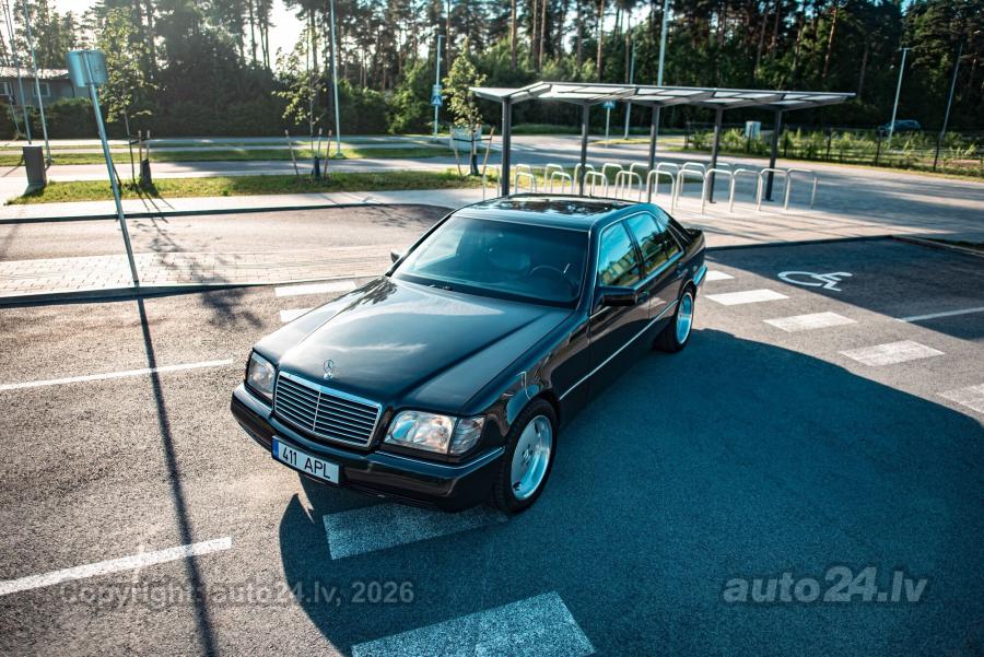 Grey Mercedes-Benz S-Class 1994 in Tallinn, with an engine capacity of 5.00 L and mileage of 283 thousand km for 16000 €, photo 3 on AUTOMOTO.COM.LV