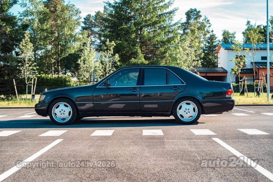Grey Mercedes-Benz S-Class 1994 in Tallinn, with an engine capacity of 5.00 L and mileage of 283 thousand km for 16000 €, photo 4 on AUTOMOTO.COM.LV