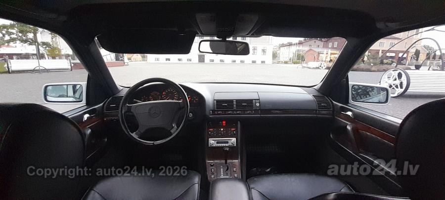 Grey Mercedes-Benz S-Class 1994 in Tallinn, with an engine capacity of 3.40 L and mileage of 228 thousand km for 8000 €, photo 10 on AUTOMOTO.COM.LV