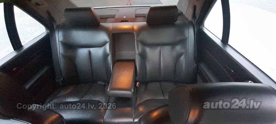 Grey Mercedes-Benz S-Class 1994 in Tallinn, with an engine capacity of 3.40 L and mileage of 228 thousand km for 8000 €, photo 14 on AUTOMOTO.COM.LV