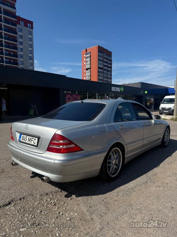 Pelēks Mercedes-Benz S-Class 1999 Tallina, ar dzinēja tilpumu 5.00 L un nobraukumu 188 tūkst. km par 4500 €, foto 5 vietnē AUTOMOTO.COM.LV