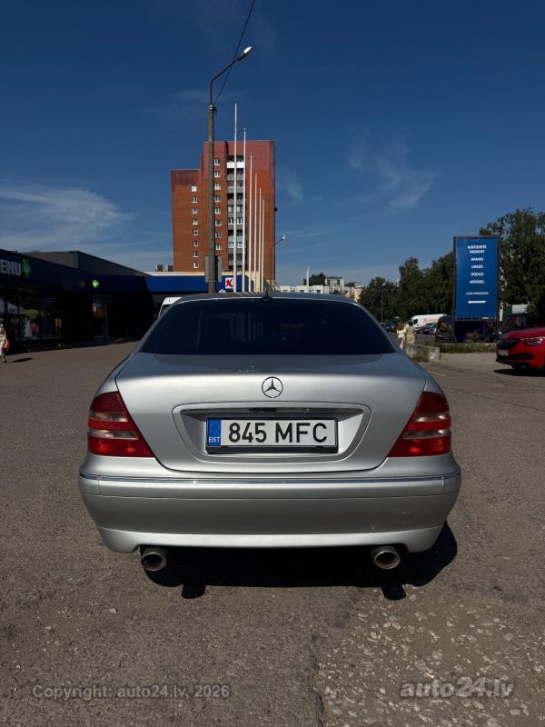 Pelēks Mercedes-Benz S-Class 1999 Tallina, ar dzinēja tilpumu 5.00 L un nobraukumu 188 tūkst. km par 4500 €, foto 6 vietnē AUTOMOTO.COM.LV