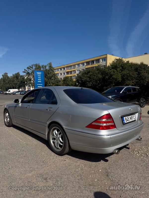 Pelēks Mercedes-Benz S-Class 1999 Tallina, ar dzinēja tilpumu 5.00 L un nobraukumu 188 tūkst. km par 4500 €, foto 7 vietnē AUTOMOTO.COM.LV