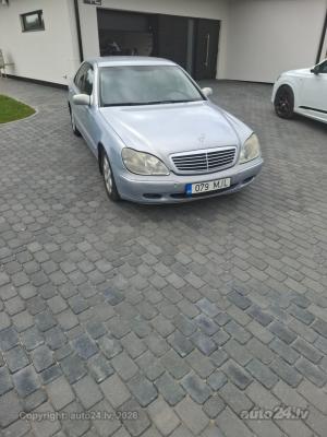 Mercedes-Benz S-Class 2001 Tallina vietnē Pelēks Mercedes-Benz S-Class 2001 Tallina, ar dzinēja tilpumu 3.20 L un nobraukumu 520 tūkst. km par 1700 €, foto 1 vietnē AUTOMOTO.COM.LV