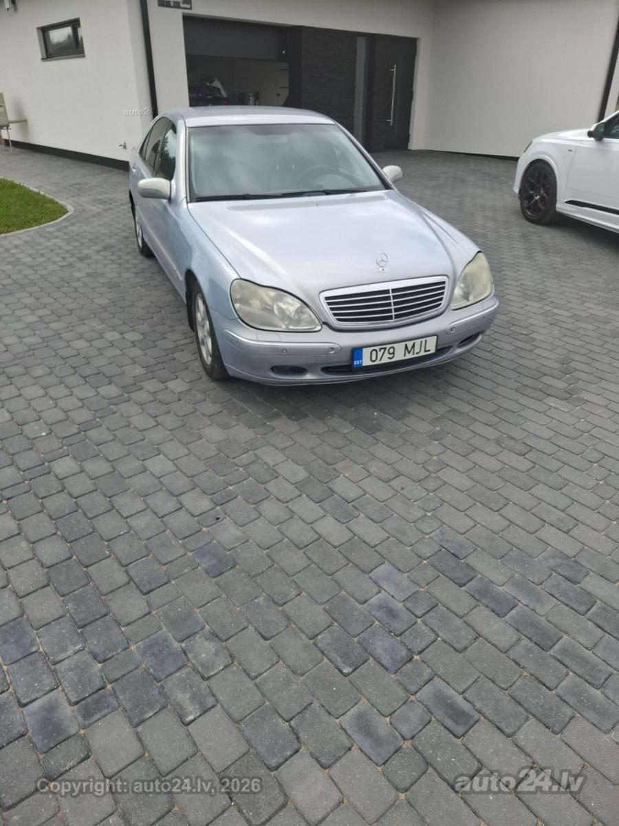 Pelēks Mercedes-Benz S-Class 2001 Tallina, ar dzinēja tilpumu 3.20 L un nobraukumu 520 tūkst. km par 1700 €, foto 1 vietnē AUTOMOTO.COM.LV