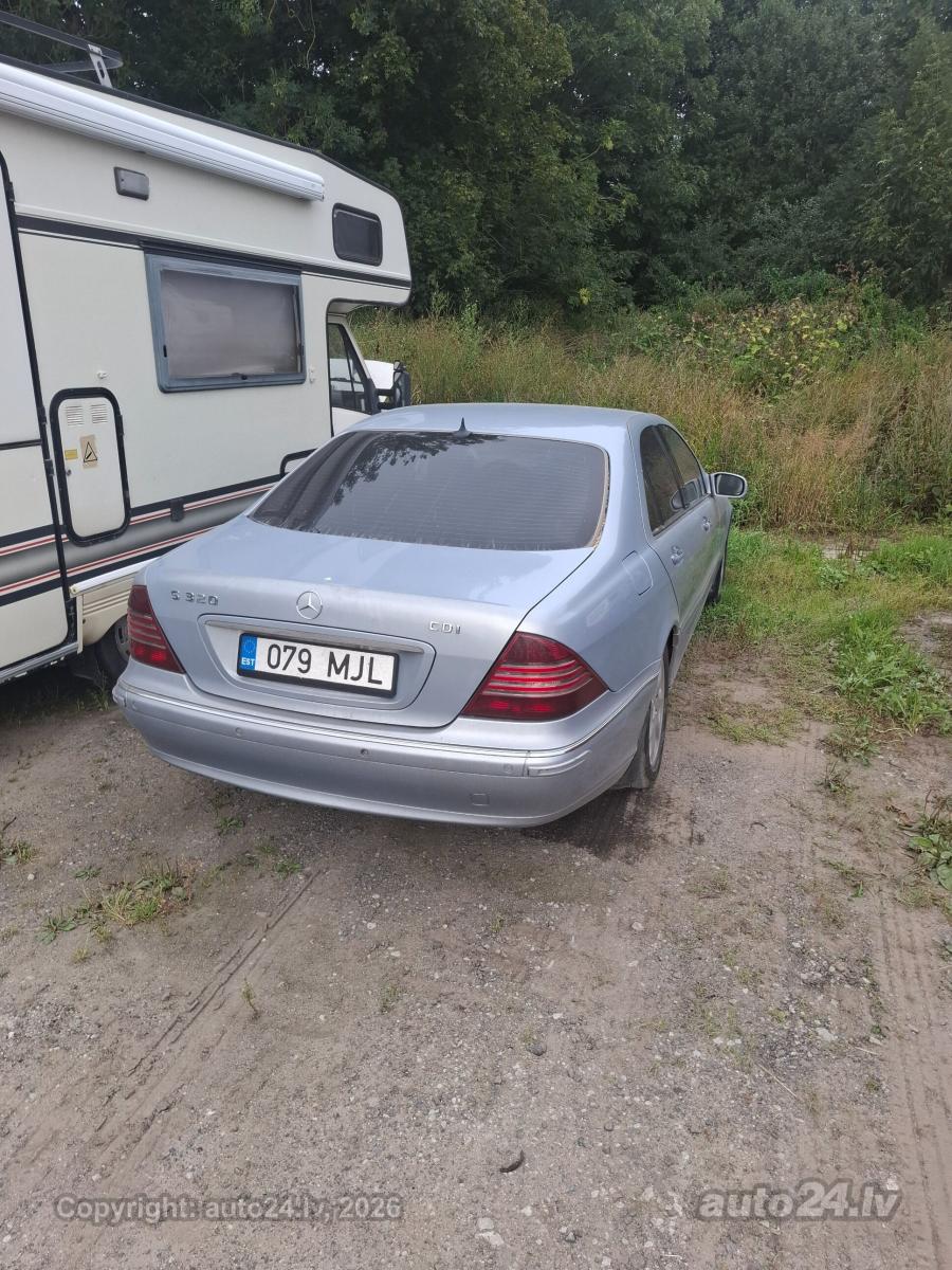 Pelēks Mercedes-Benz S-Class 2001 Tallina, ar dzinēja tilpumu 3.20 L un nobraukumu 520 tūkst. km par 1700 €, foto 3 vietnē AUTOMOTO.COM.LV