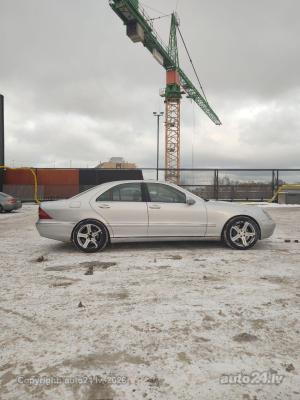 Grey Mercedes-Benz S-Class 2002 in Tallinn, with an engine capacity of 4.00 L and mileage of 202 thousand km for 5900 €, photo 6 on AUTOMOTO.COM.LV