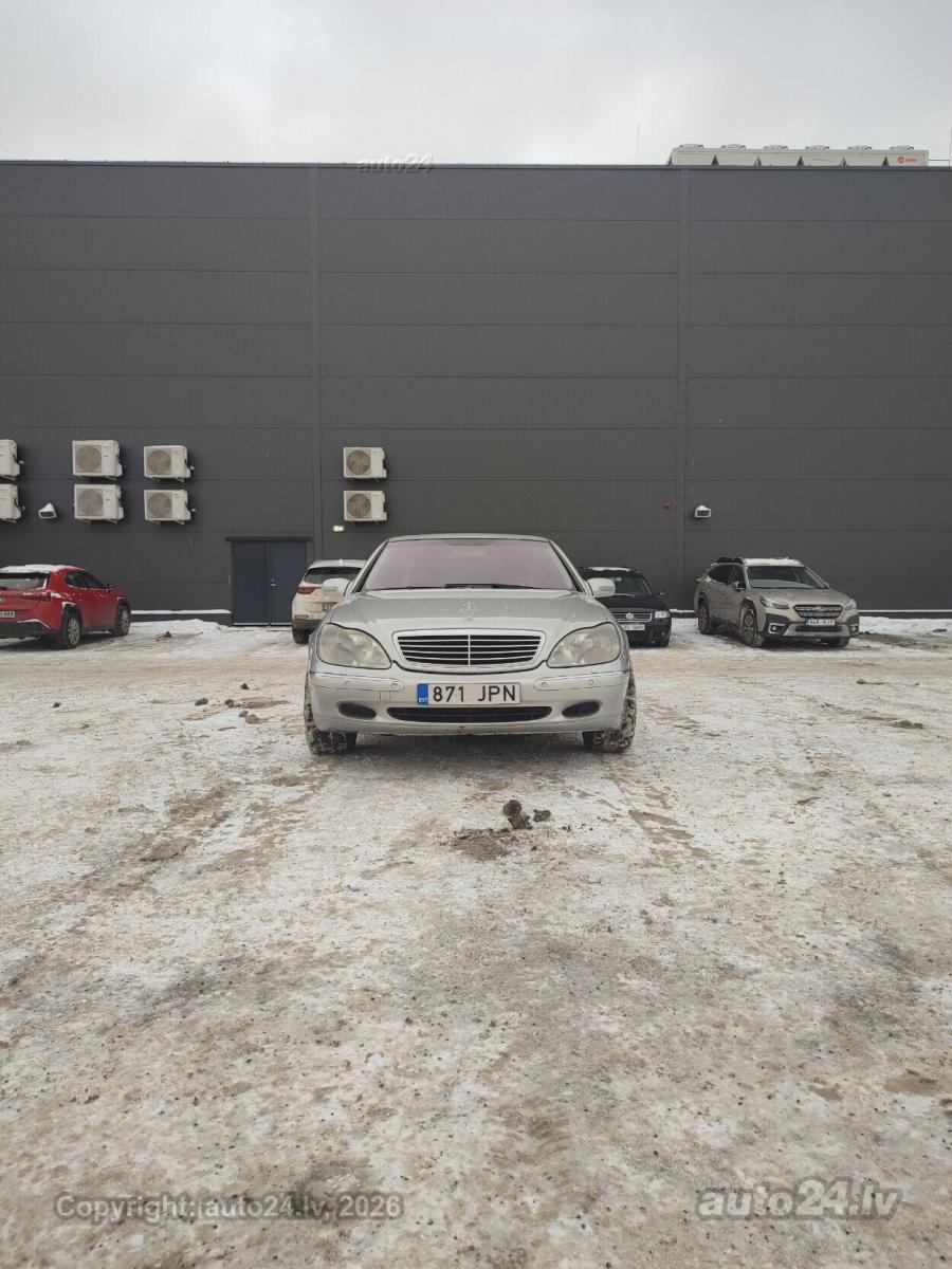 Grey Mercedes-Benz S-Class 2002 in Tallinn, with an engine capacity of 4.00 L and mileage of 202 thousand km for 5900 €, photo 8 on AUTOMOTO.COM.LV