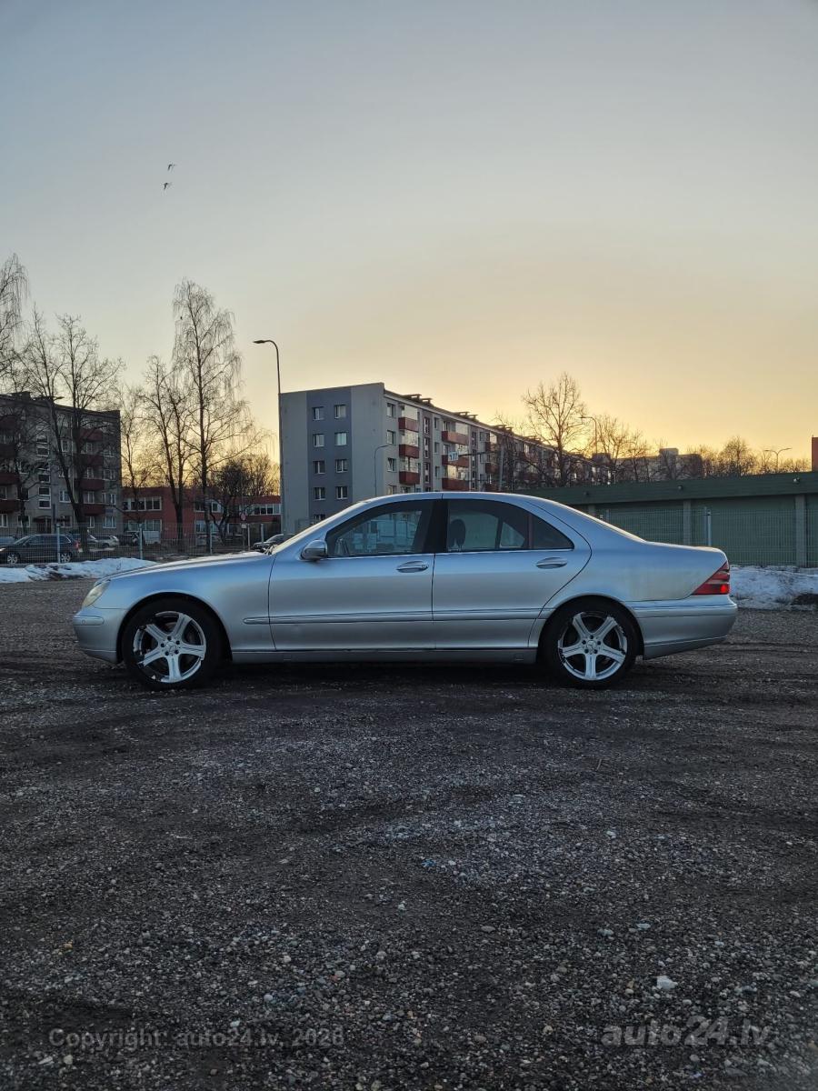 Grey Mercedes-Benz S-Class 2002 in Tallinn, with an engine capacity of 4.00 L and mileage of 202 thousand km for 4300 €, photo 3 on AUTOMOTO.COM.LV