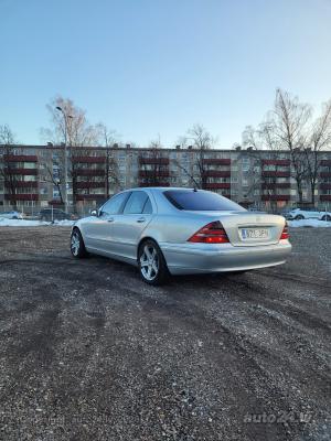 Grey Mercedes-Benz S-Class 2002 in Tallinn, with an engine capacity of 4.00 L and mileage of 202 thousand km for 4300 €, photo 4 on AUTOMOTO.COM.LV