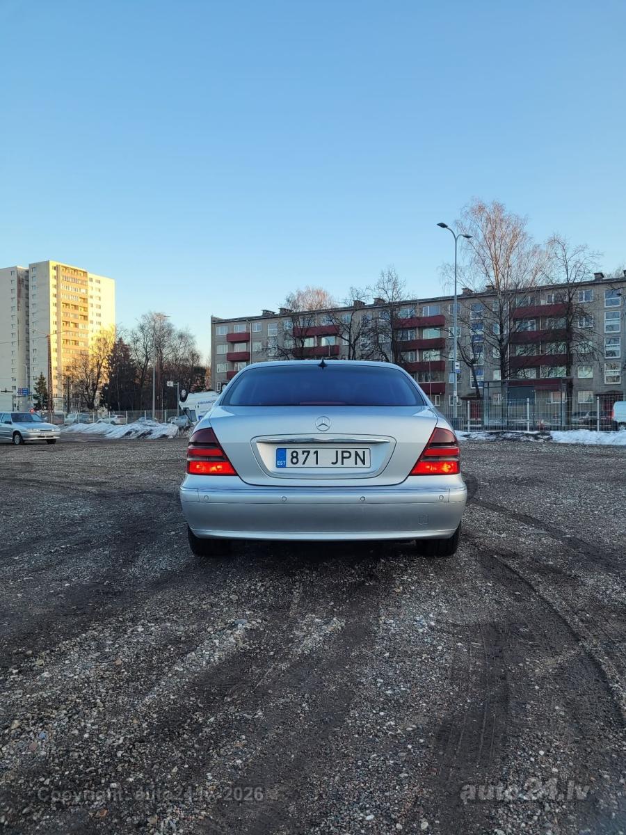 Grey Mercedes-Benz S-Class 2002 in Tallinn, with an engine capacity of 4.00 L and mileage of 202 thousand km for 4300 €, photo 5 on AUTOMOTO.COM.LV