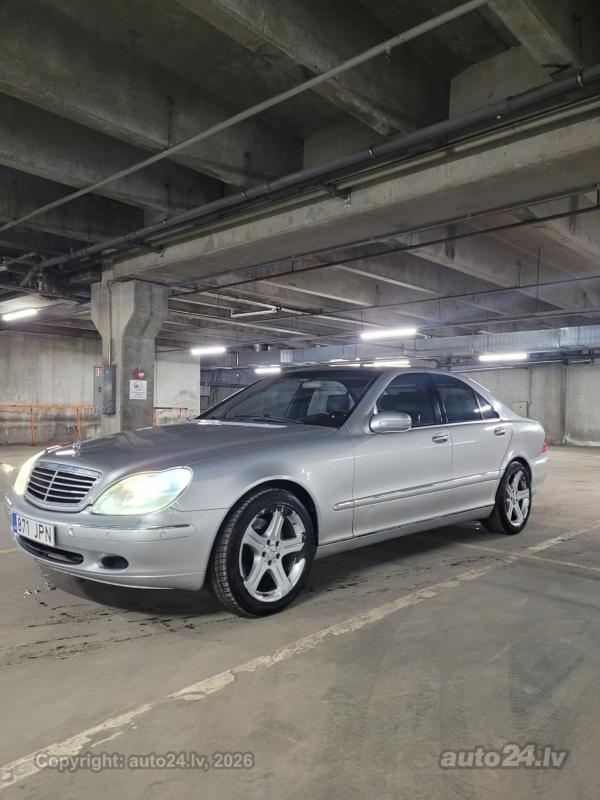 Grey Mercedes-Benz S-Class 2002 in Tallinn, with an engine capacity of 4.00 L and mileage of 202 thousand km for 4300 €, photo 9 on AUTOMOTO.COM.LV