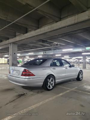 Grey Mercedes-Benz S-Class 2002 in Tallinn, with an engine capacity of 4.00 L and mileage of 202 thousand km for 4300 €, photo 11 on AUTOMOTO.COM.LV