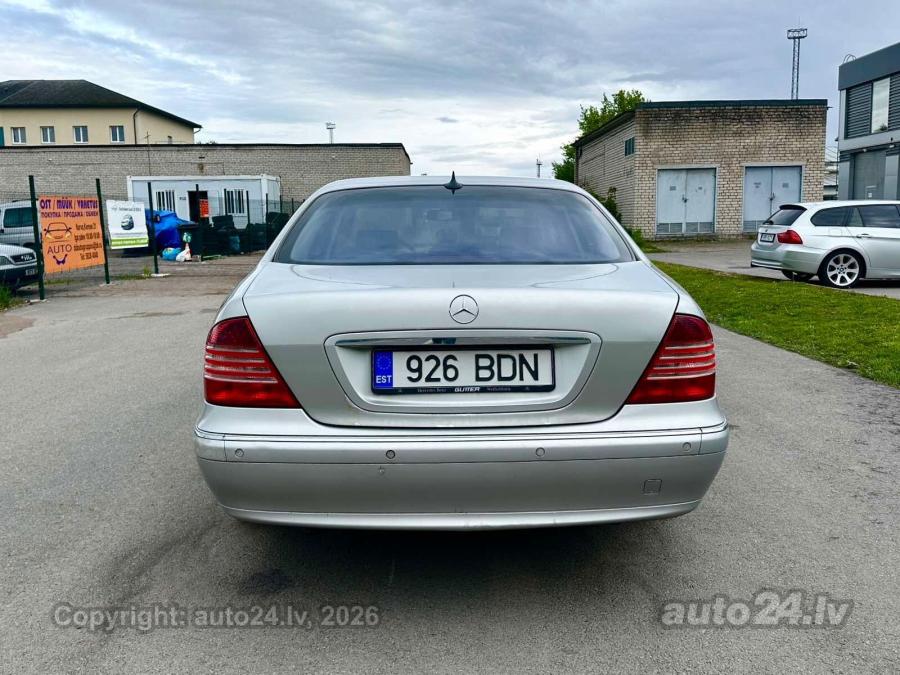 Grey Mercedes-Benz S-Class 2002 in Narva, with an engine capacity of 3.20 L and mileage of 300 thousand km for 2499 €, photo 5 on AUTOMOTO.COM.LV