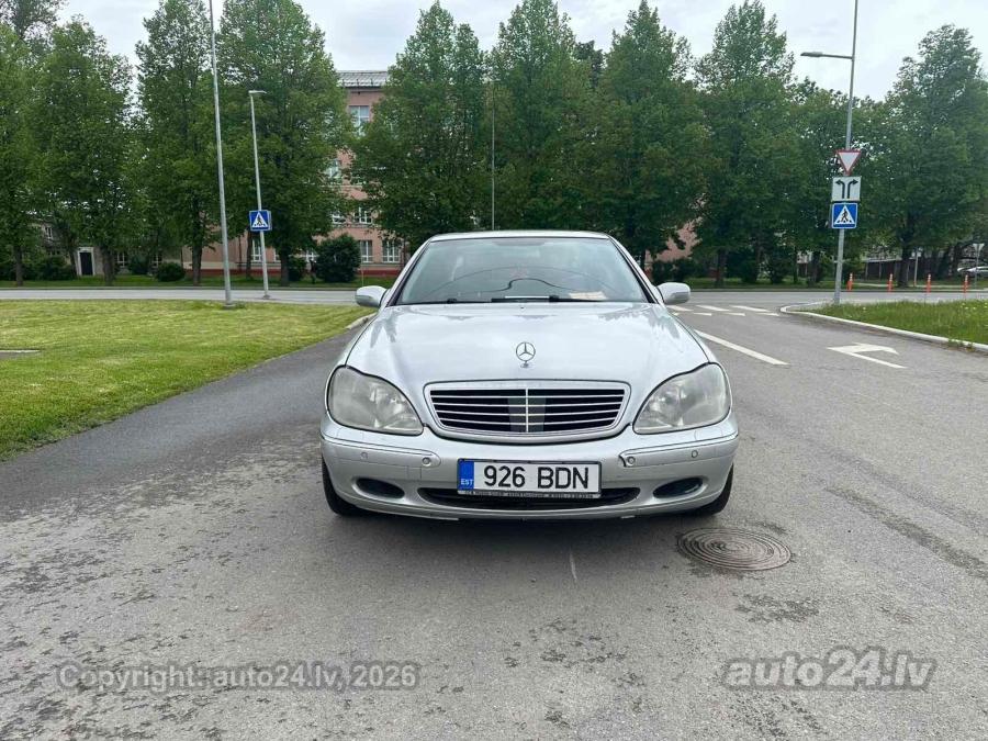 Grey Mercedes-Benz S-Class 2002 in Narva, with an engine capacity of 3.20 L and mileage of 300 thousand km for 2499 €, photo 15 on AUTOMOTO.COM.LV