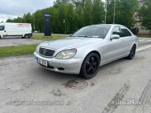 Grey Mercedes-Benz S-Class 2002 in Narva, with an engine capacity of 3.20 L and mileage of 300 thousand km for 2499 €, photo 17 on AUTOMOTO.COM.LV