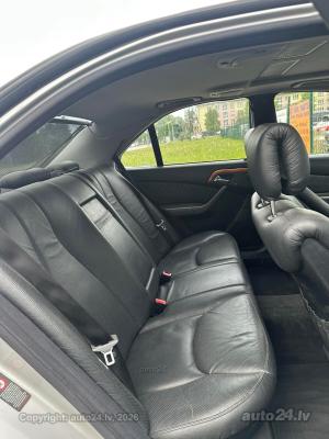 Grey Mercedes-Benz S-Class 2002 in Narva, with an engine capacity of 3.20 L and mileage of 300 thousand km for 2499 €, photo 20 on AUTOMOTO.COM.LV