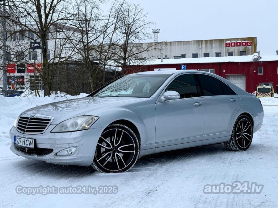Grey Mercedes-Benz S-Class 2006 in Tallinn, with an engine capacity of 3.00 L and mileage of 325 thousand km for 5490 €, photo 2 on AUTOMOTO.COM.LV