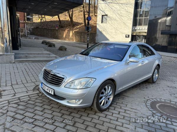 Grey Mercedes-Benz S-Class 2006 in Tartu, with an engine capacity of 3.00 L and mileage of 330 thousand km for 7000 €, photo 3 on AUTOMOTO.COM.LV