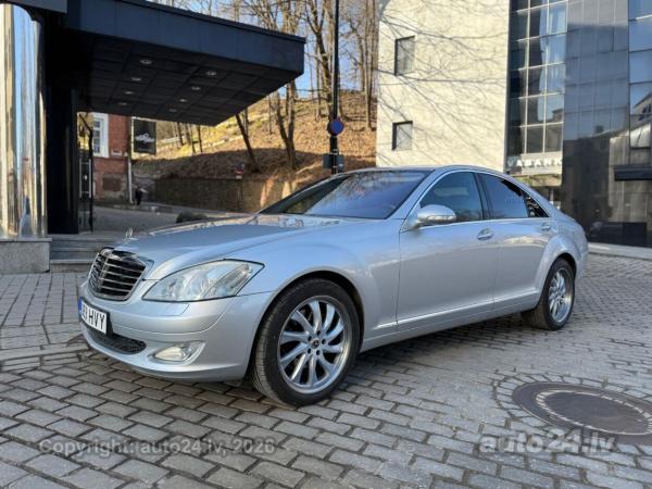 Grey Mercedes-Benz S-Class 2006 in Tartu, with an engine capacity of 3.00 L and mileage of 330 thousand km for 7000 €, photo 9 on AUTOMOTO.COM.LV