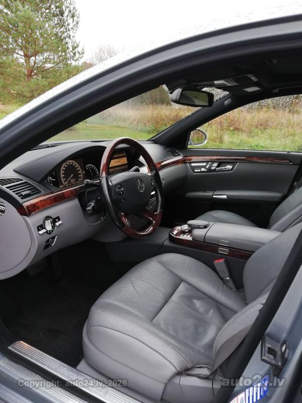 Grey Mercedes-Benz S-Class 2006 in Tallinn, with an engine capacity of 5.50 L and mileage of 267 thousand km for 8750 €, photo 5 on AUTOMOTO.COM.LV