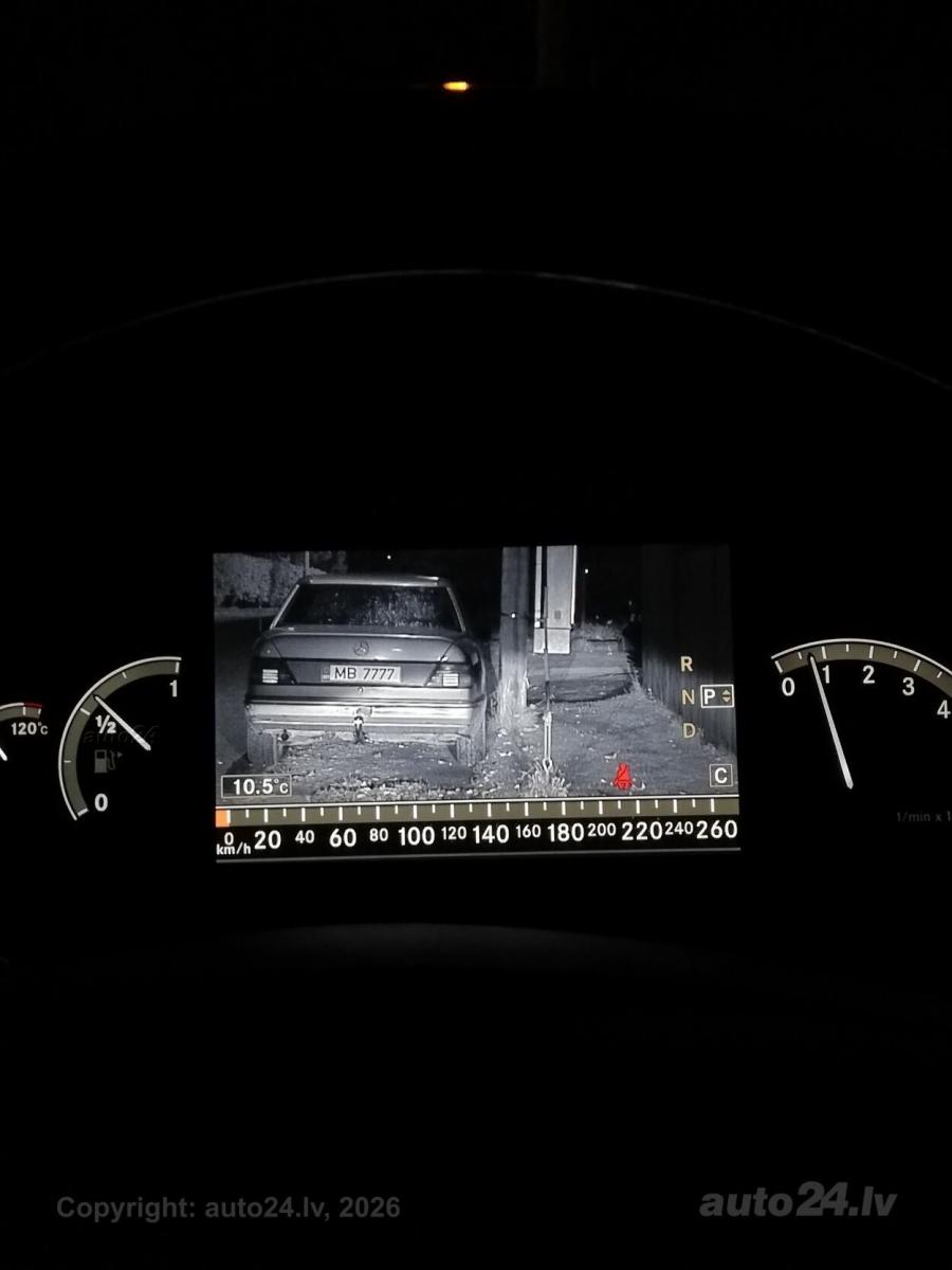 Серый Мерседес С Класс 2006 в Таллин, объемом двигателя 5.50 л и пробегом 267 тыс. км за 8750 €, фото 15 на AUTOMOTO.COM.LV