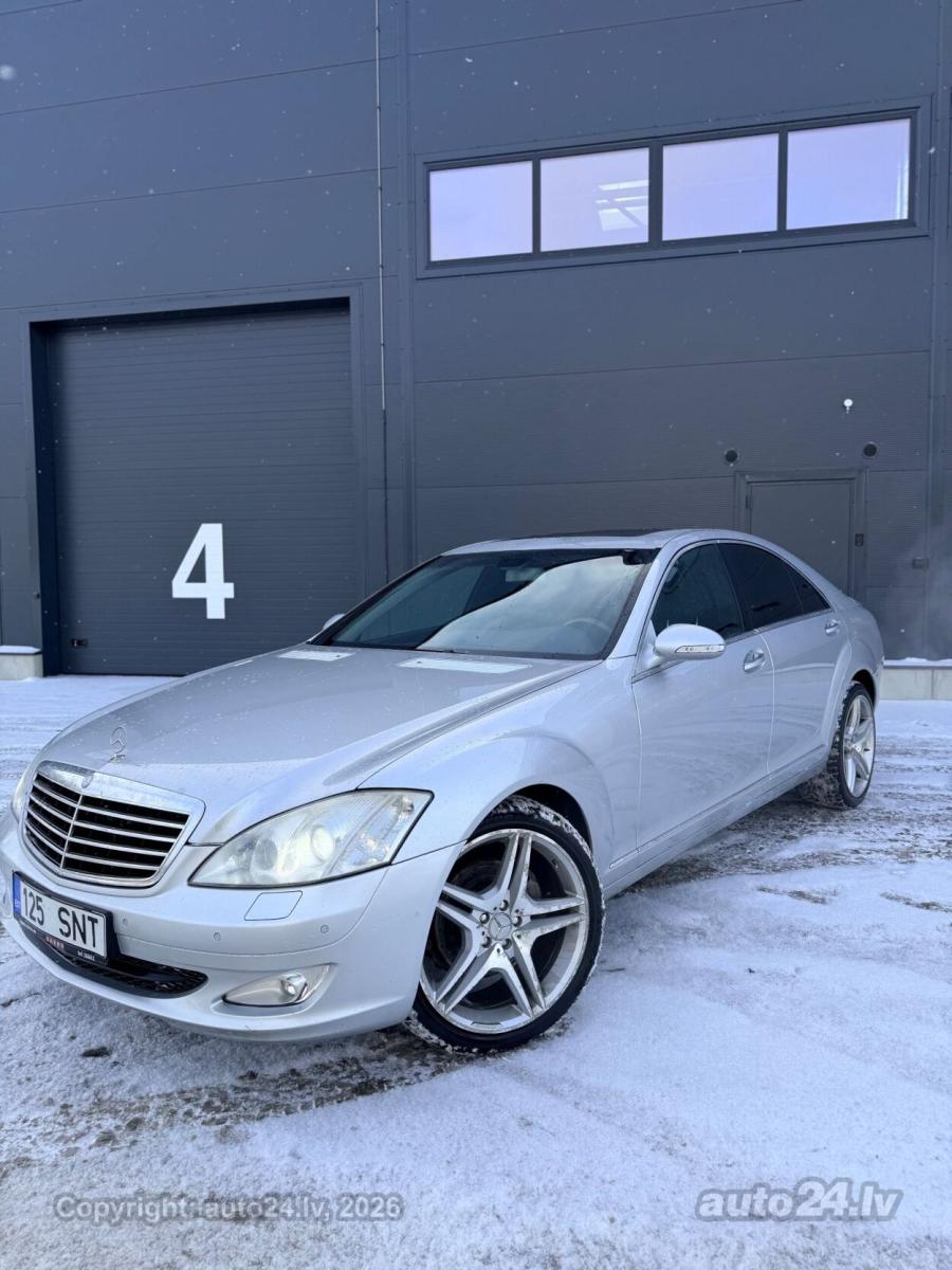 Grey Mercedes-Benz S-Class 2007 in Tallinn, with an engine capacity of 3.00 L and mileage of 395 thousand km for 4999 €, photo 2 on AUTOMOTO.COM.LV