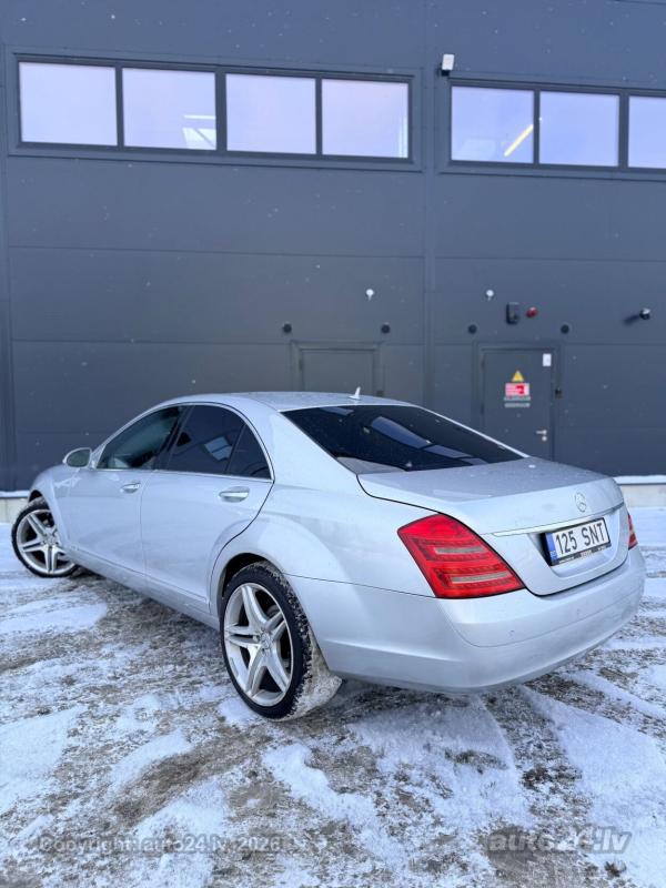 Grey Mercedes-Benz S-Class 2007 in Tallinn, with an engine capacity of 3.00 L and mileage of 395 thousand km for 4999 €, photo 4 on AUTOMOTO.COM.LV