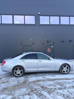 Grey Mercedes-Benz S-Class 2007 in Tallinn, with an engine capacity of 3.00 L and mileage of 395 thousand km for 4999 €, photo 8 on AUTOMOTO.COM.LV