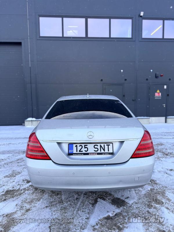 Pelēks Mercedes-Benz S-Class 2007 Tallina, ar dzinēja tilpumu 3.00 L un nobraukumu 395 tūkst. km par 4999 €, foto 6 vietnē AUTOMOTO.COM.LV